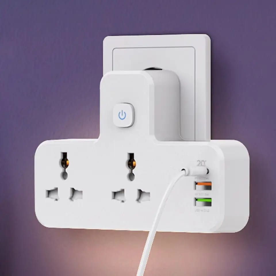 Multiprise Murale avec 3 Ports USB - Chargez Facilement!